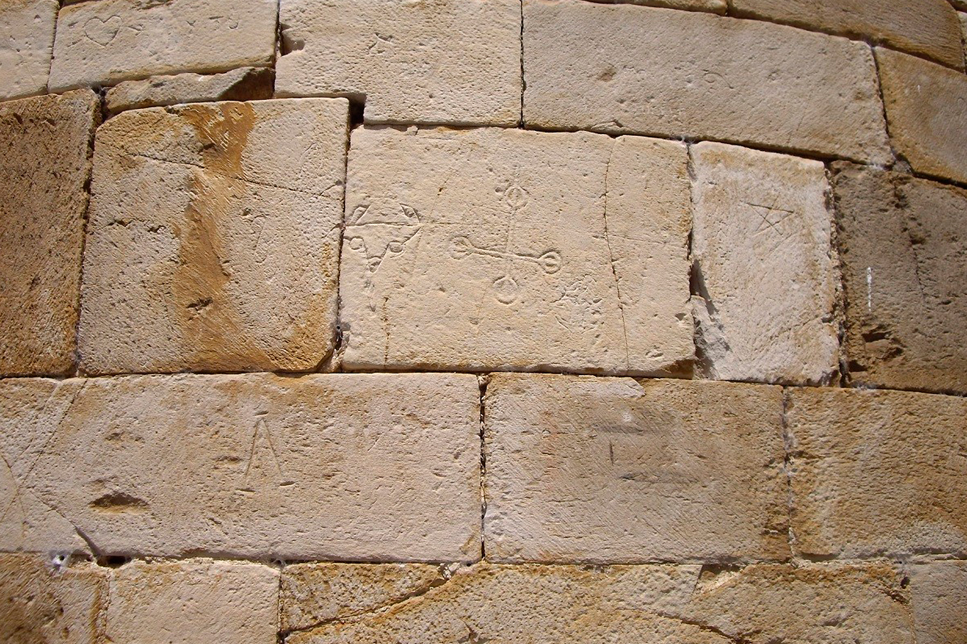 The Masonic Use of Marks During Construction – Spain Mark Master Mason